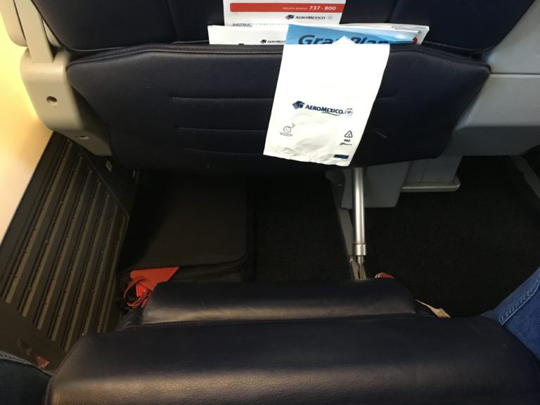 Review: Aeromexico Clase Premier B737 Mexico City to Los Angeles - Travelling the World